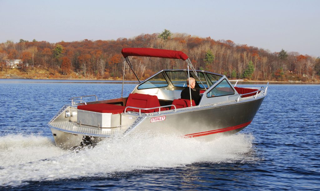 Stanley Islander 21 DC - Power Boating Magazine