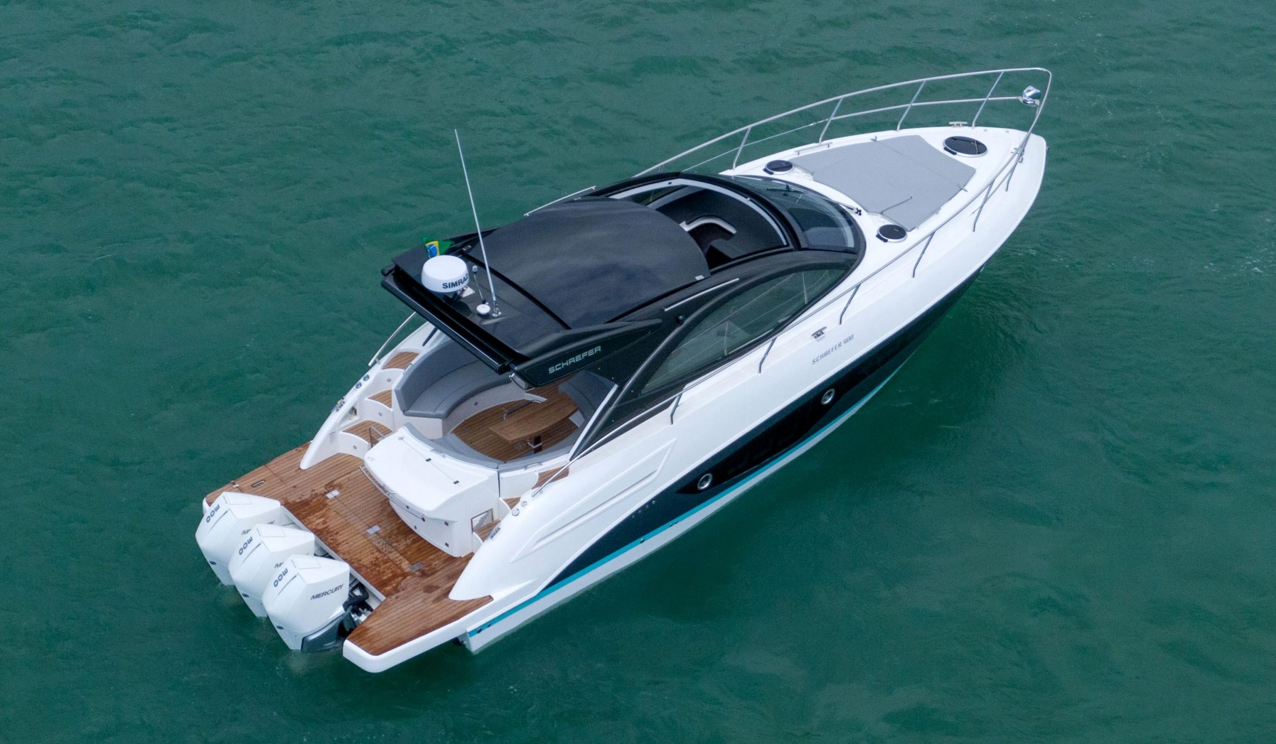 Schaefer Yacht 400 Featurette - Power Boating Magazine