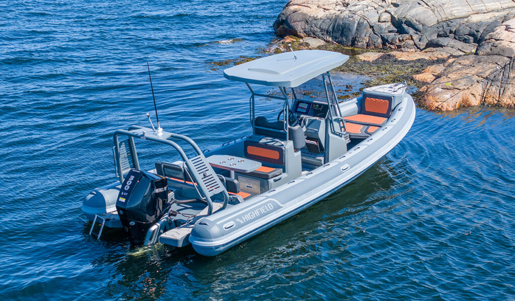 Center Console Showcase - Power Boating Magazine