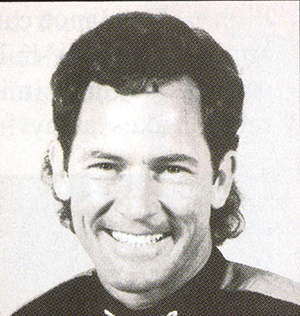 From the PBC Vault: Catamarans vs V-Hulls - Power Boating Magazine