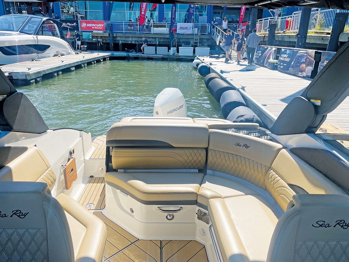 2023 Sea Ray 260 SLX - Power Boating Magazine