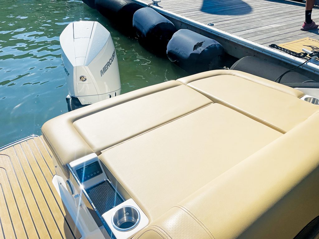 2023 Sea Ray 260 SLX - Power Boating Magazine
