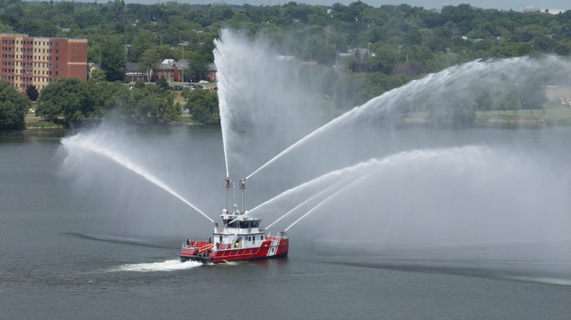 Monjed 2 Fireboat wins Significant Boat of the Year Award - Power ...