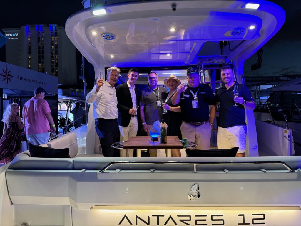 Beneteau's Antares 12 - Power Boating Magazine