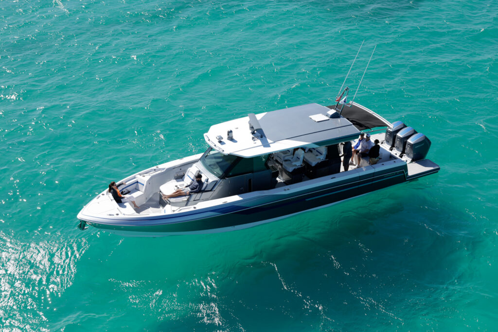 Power Boating Magazine