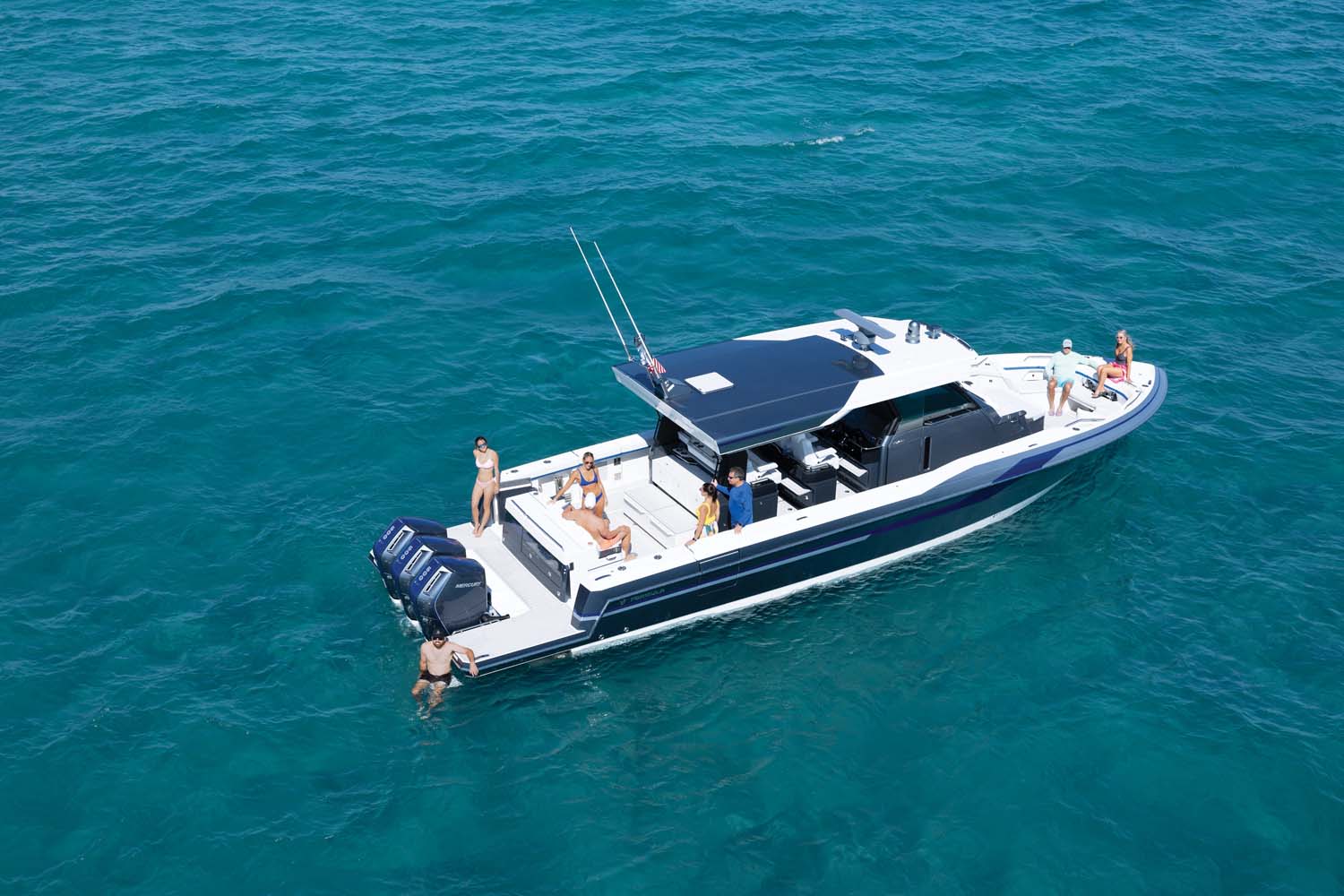 2024 Formula 457 Center Console Sport - Power Boating Magazine