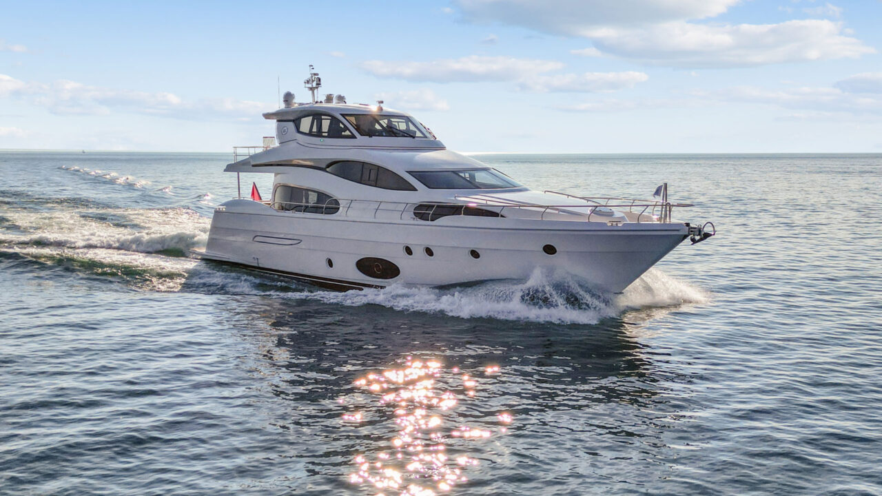Neptunus Yachts Unveils the 750SL - Power Boating Magazine