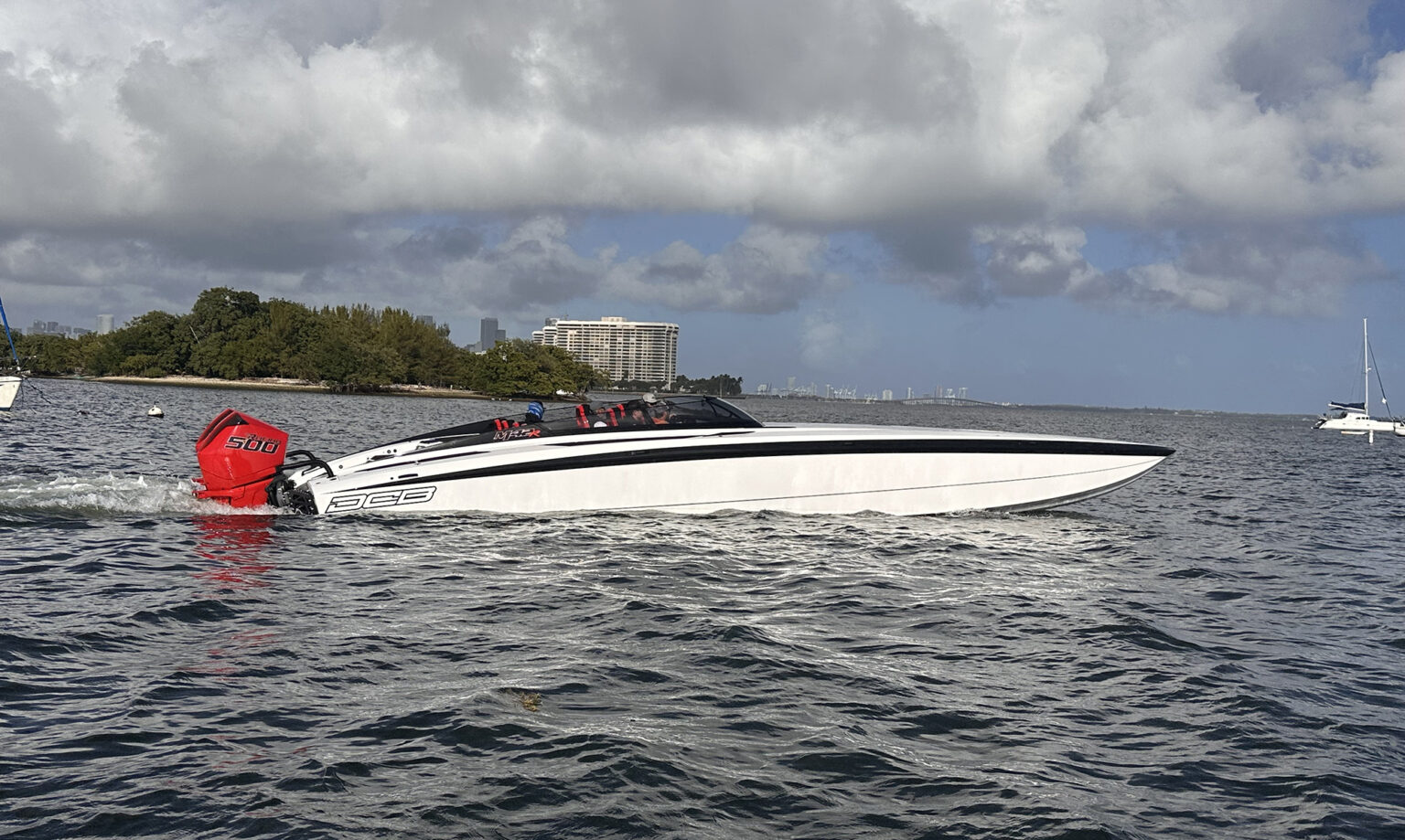 Mercury Racing Miami Event Draws Boaters - Power Boating Magazine